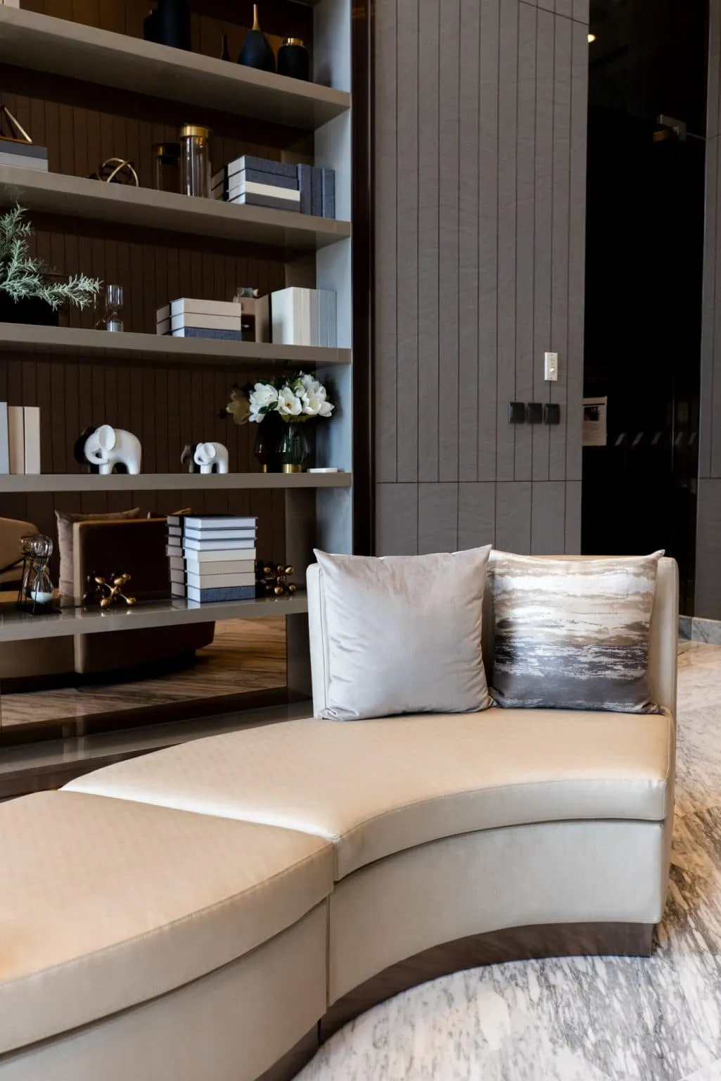 7 เทคนิคตกแต่งบ้านให้น่าอยู่แบบสไตล์ Luxury Living สำหรับปี 2022 - Muller Design Solution